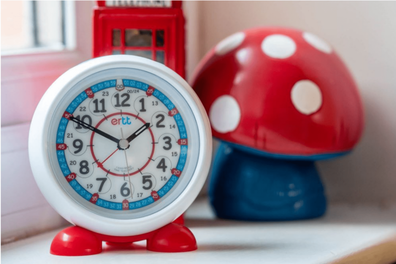 How to tell the time on a clock with hands - EasyRead Time Teacher